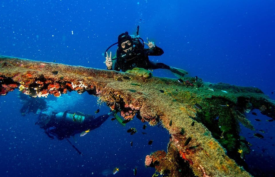 Day Trip Diving The S.S. Yongala Wreck in Australia | Outguided